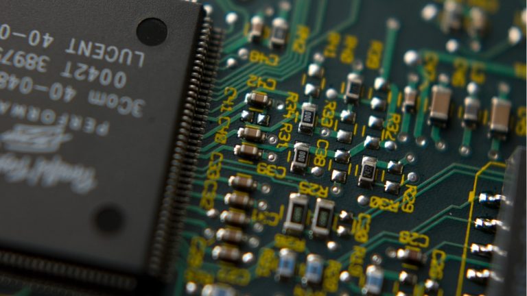 A small discovery could make new graphics cards and processors much ...