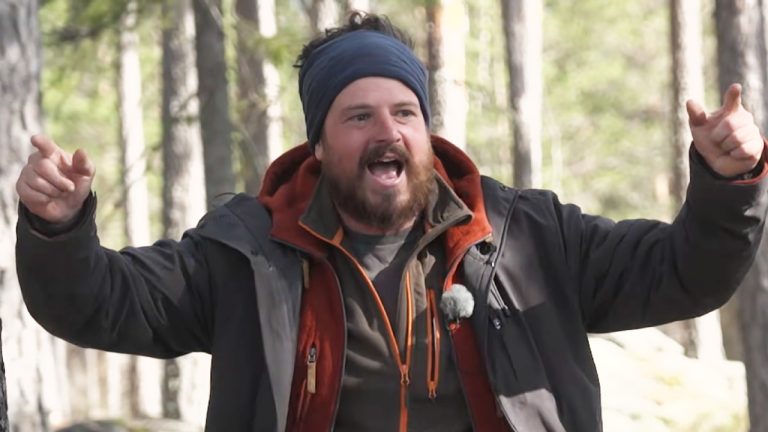Fans of 7 vs. Wild always know better than the survival professionals ...